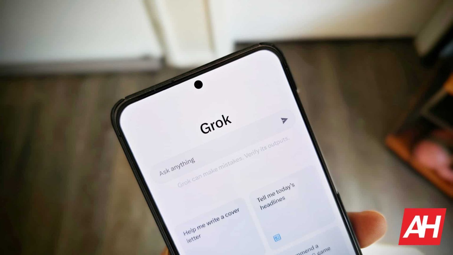 Grok app android presenta un widget simile a google per accesso immediato