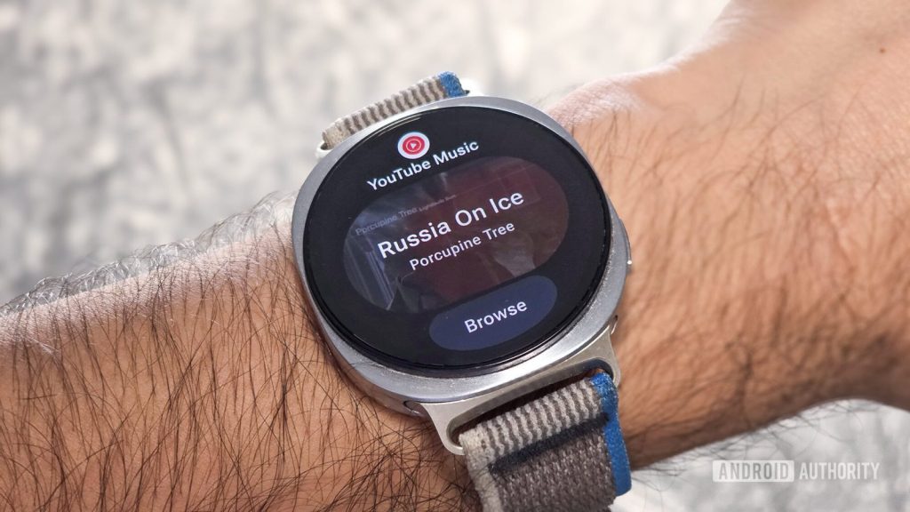 Pixel e galaxy watch bug di youtube music che crea problemi agli utenti ...
